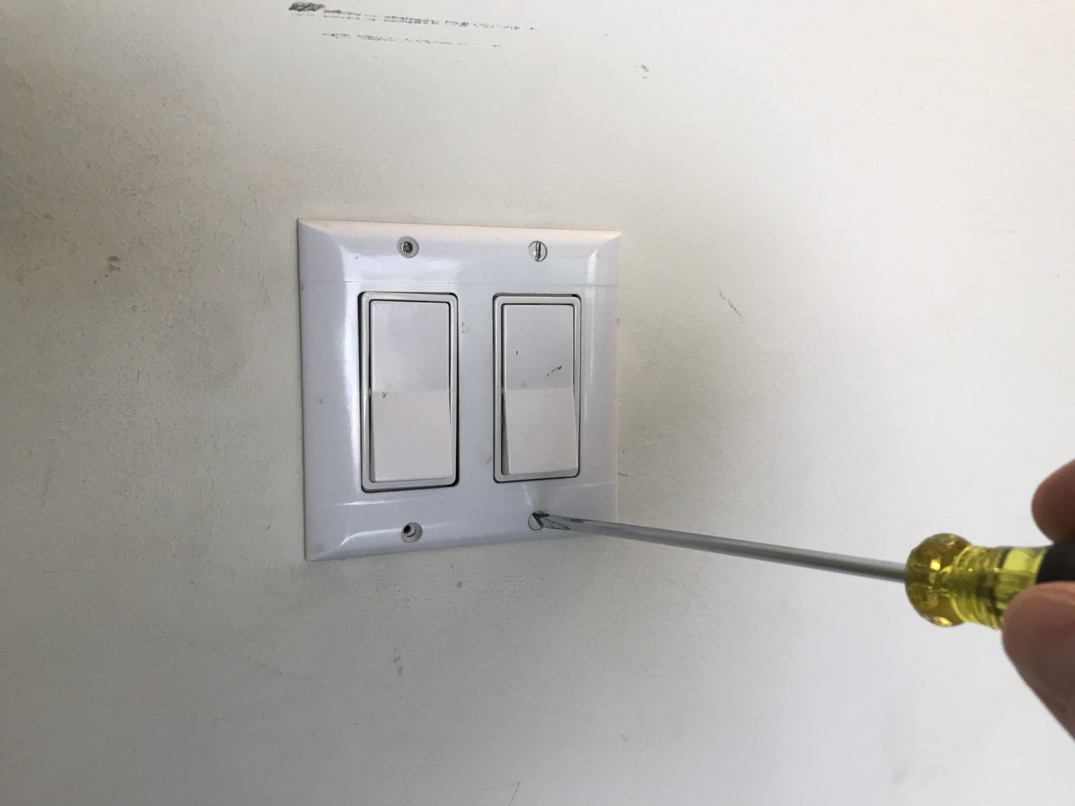 How To Disable A Light Switch – We Home Deco